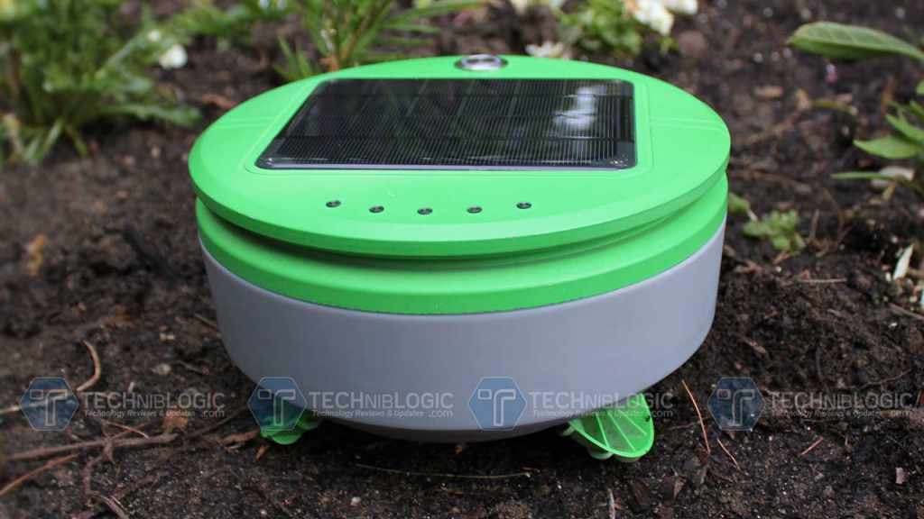 Solar-powered Tertill Robot Make Your Gardening Easier! | Techniblogic