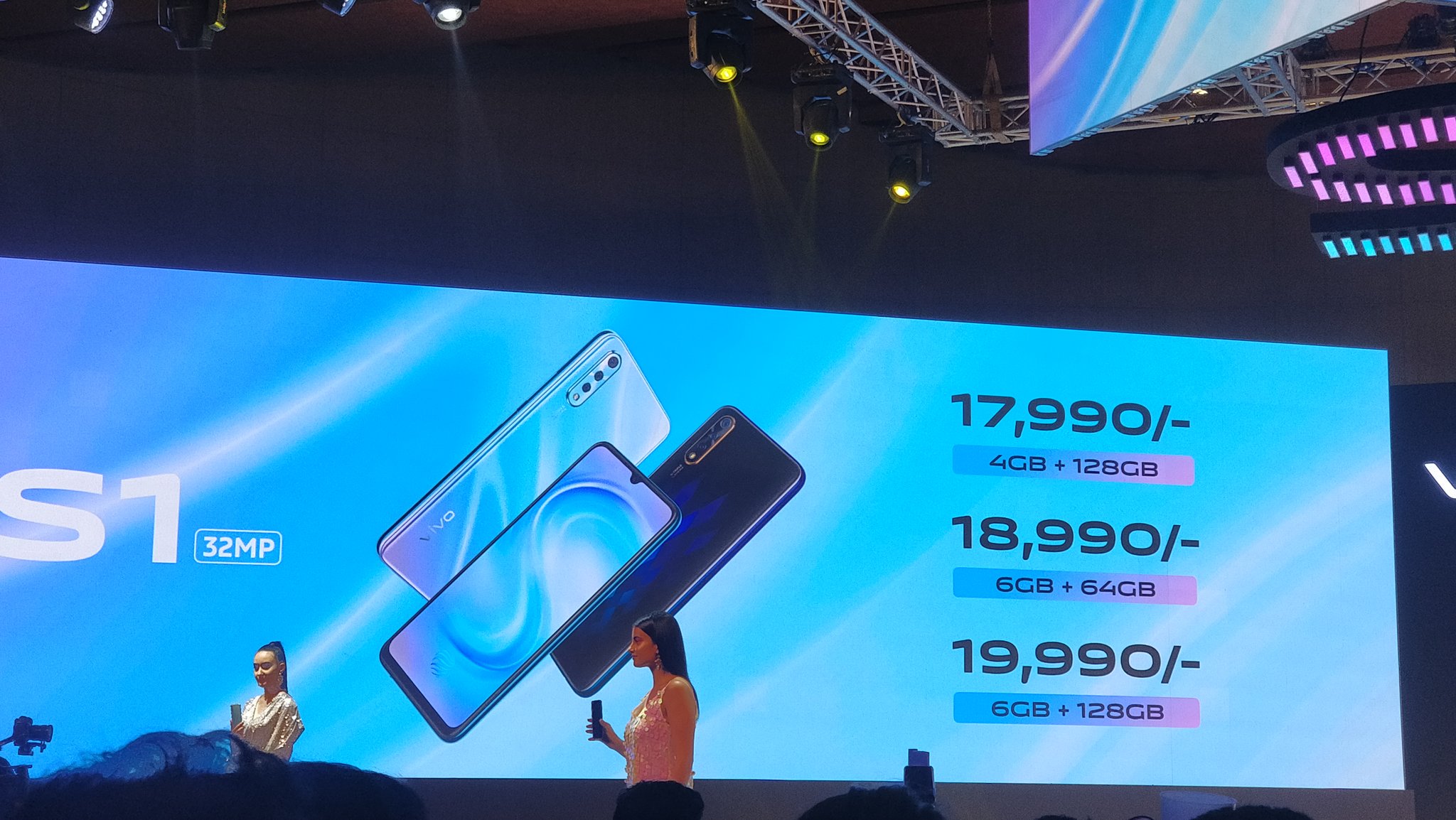 Vivo S1 With Triple-Rear Camera, 4,500mAh Battery Launched | Techniblogic