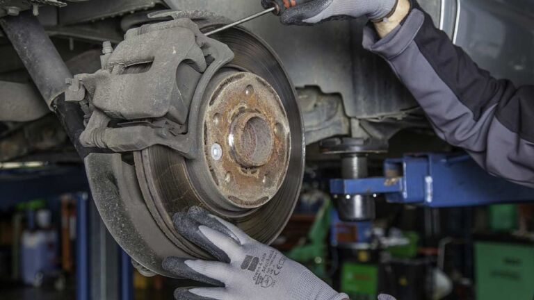 Top 5 Most Common Chevy Cruze Problems | Techniblogic